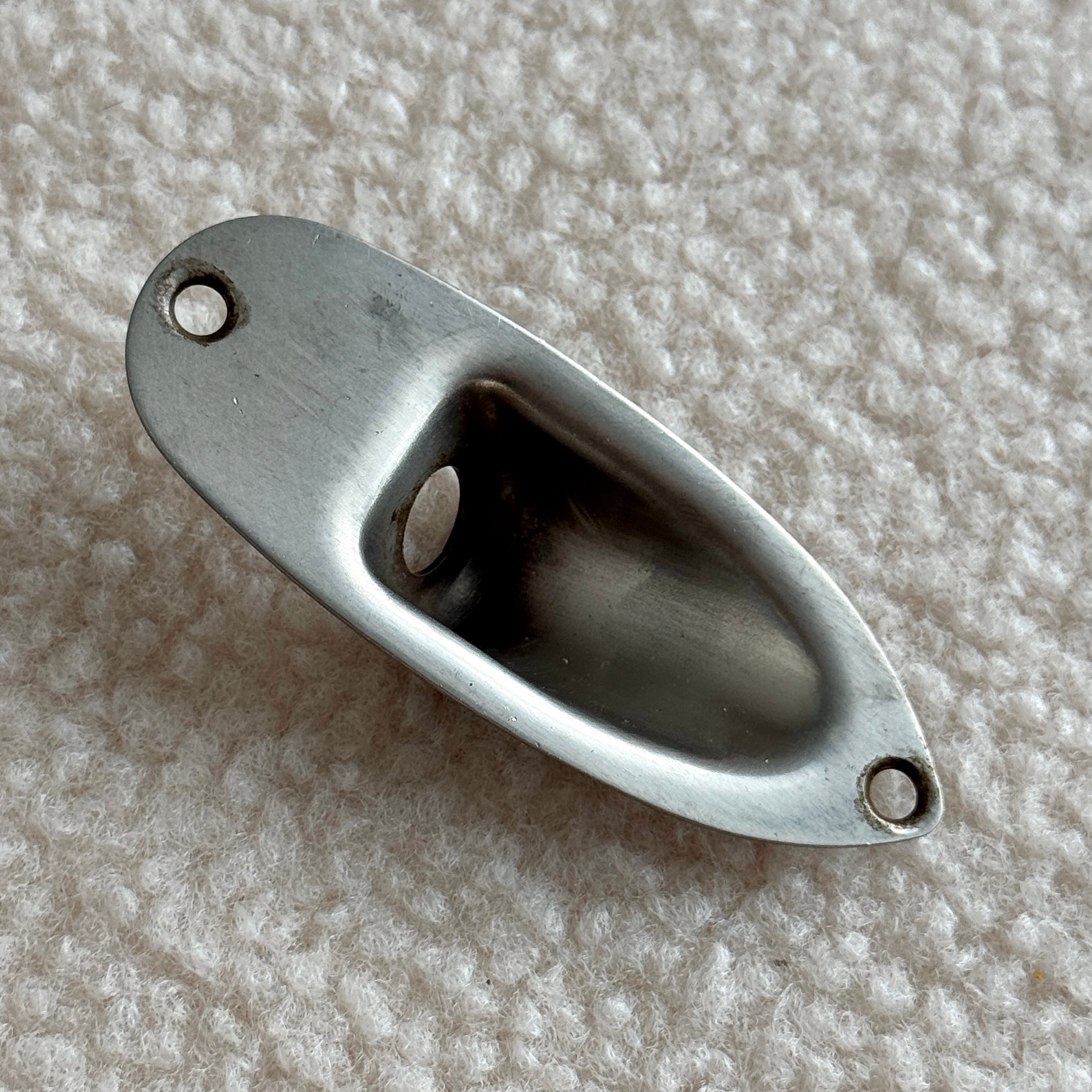 Vintage Strat® Jack Plate in Nickel – Realistic Relics