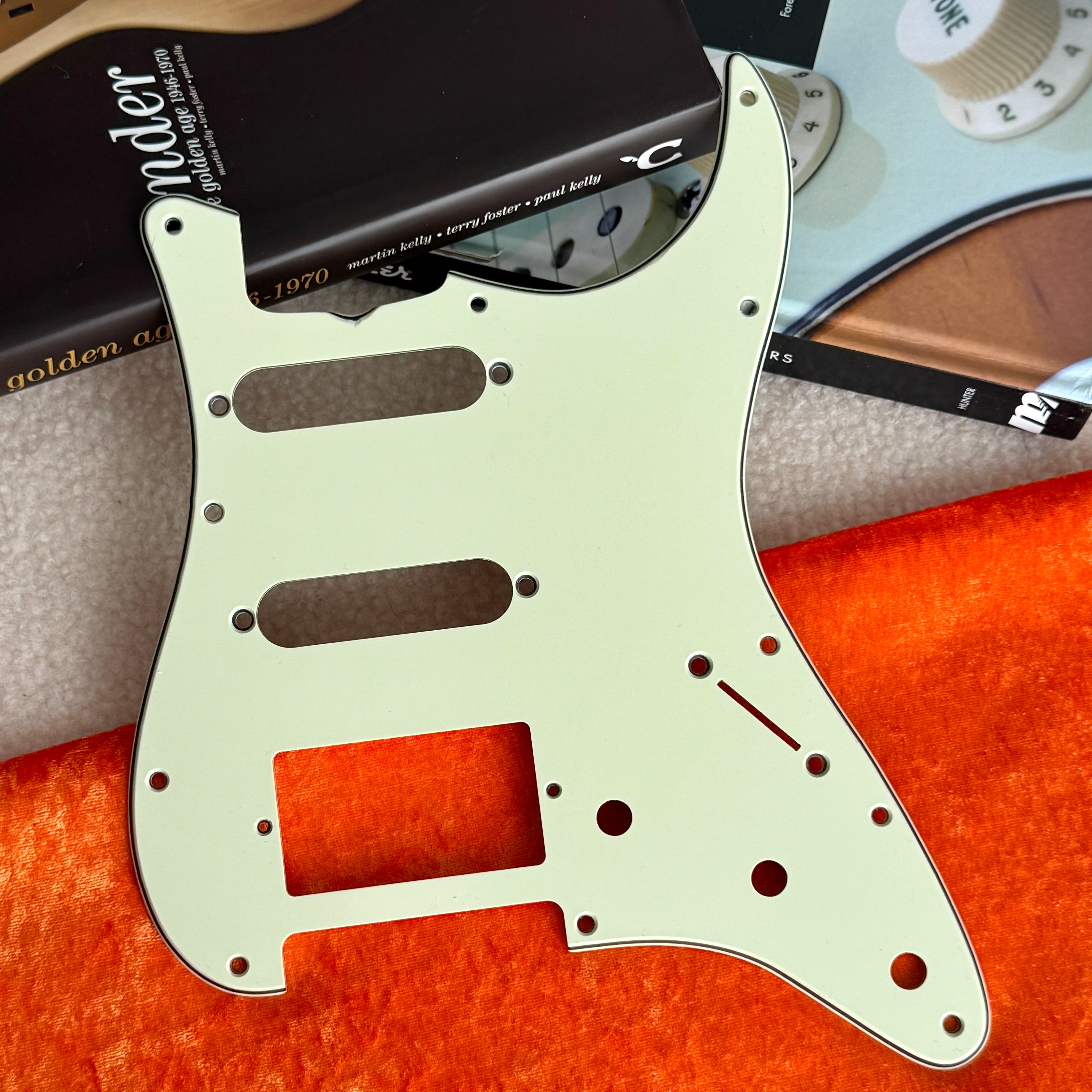 HSS 1962 Strat® Pickguard in Mint – Realistic Relics